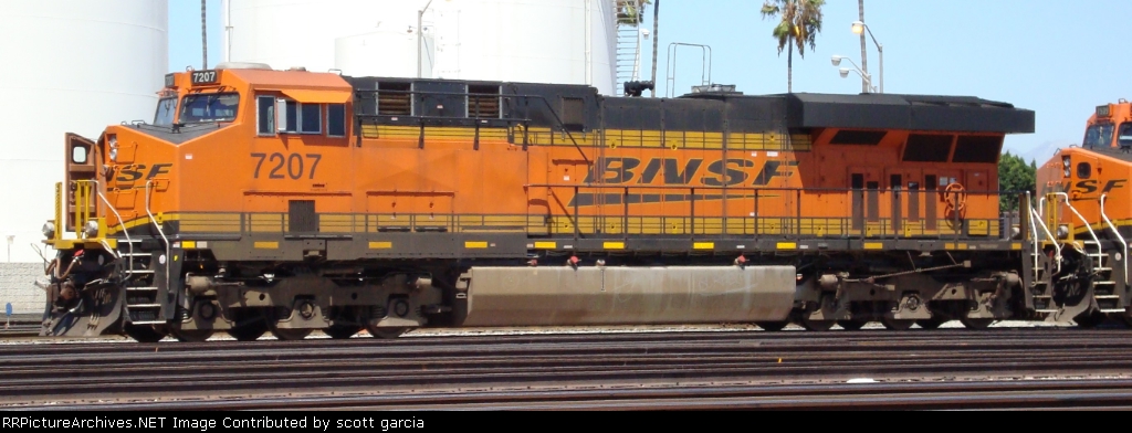 BNSF 7207